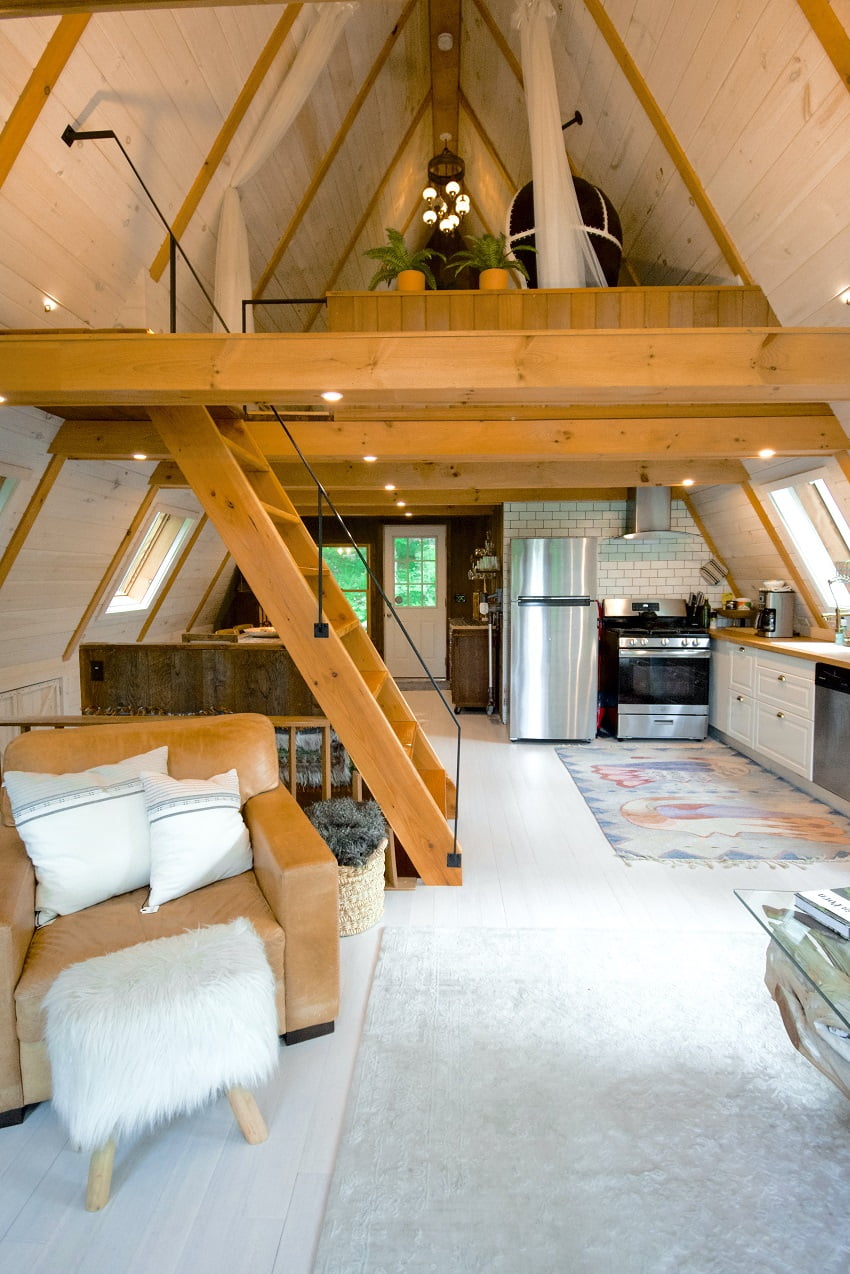 Wheeled House – 8 Reasons to Love Mobile Homes - Trailerite